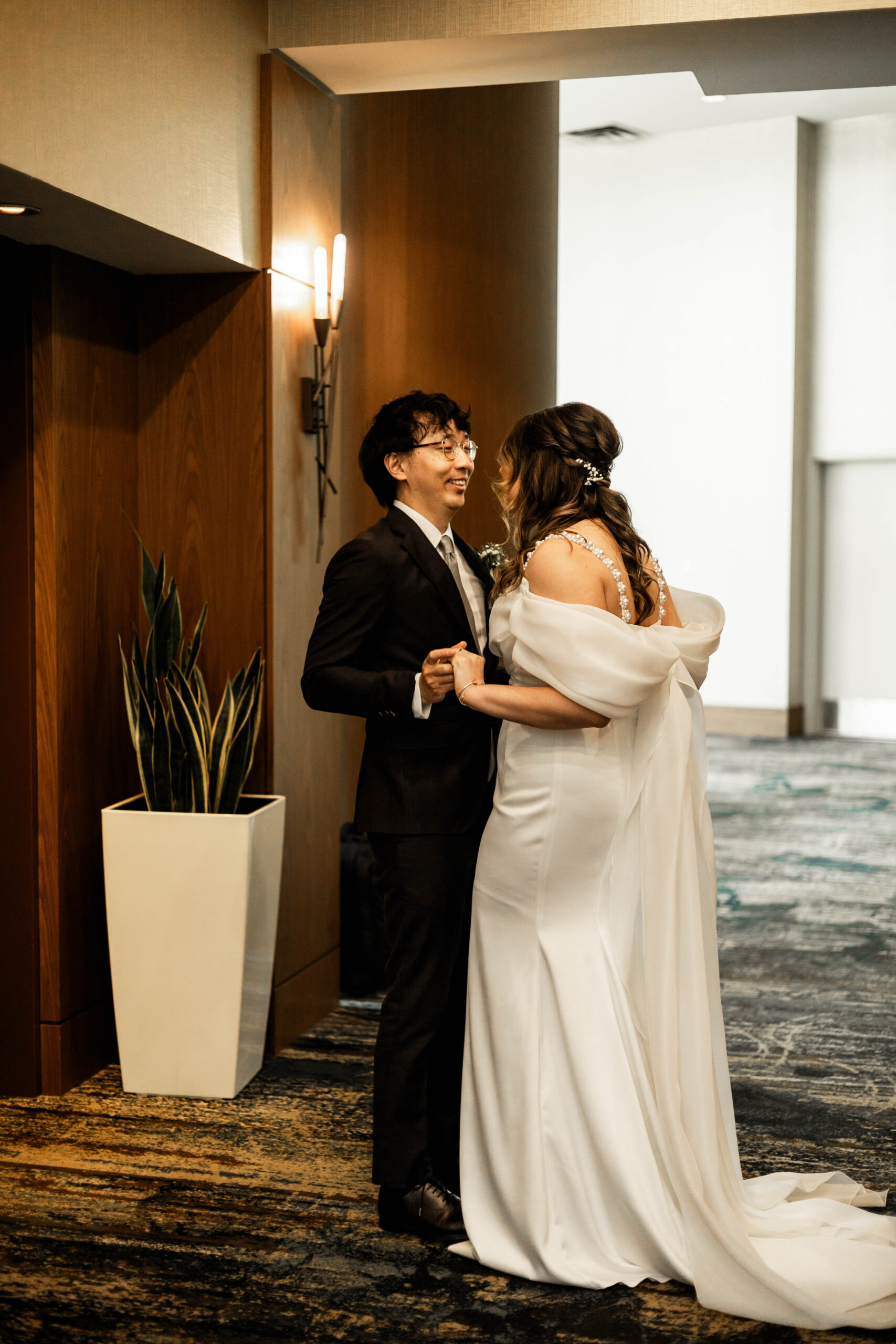 Downtown Vancouver Marriott Pinnacle Wedding - amandareedphotos.com