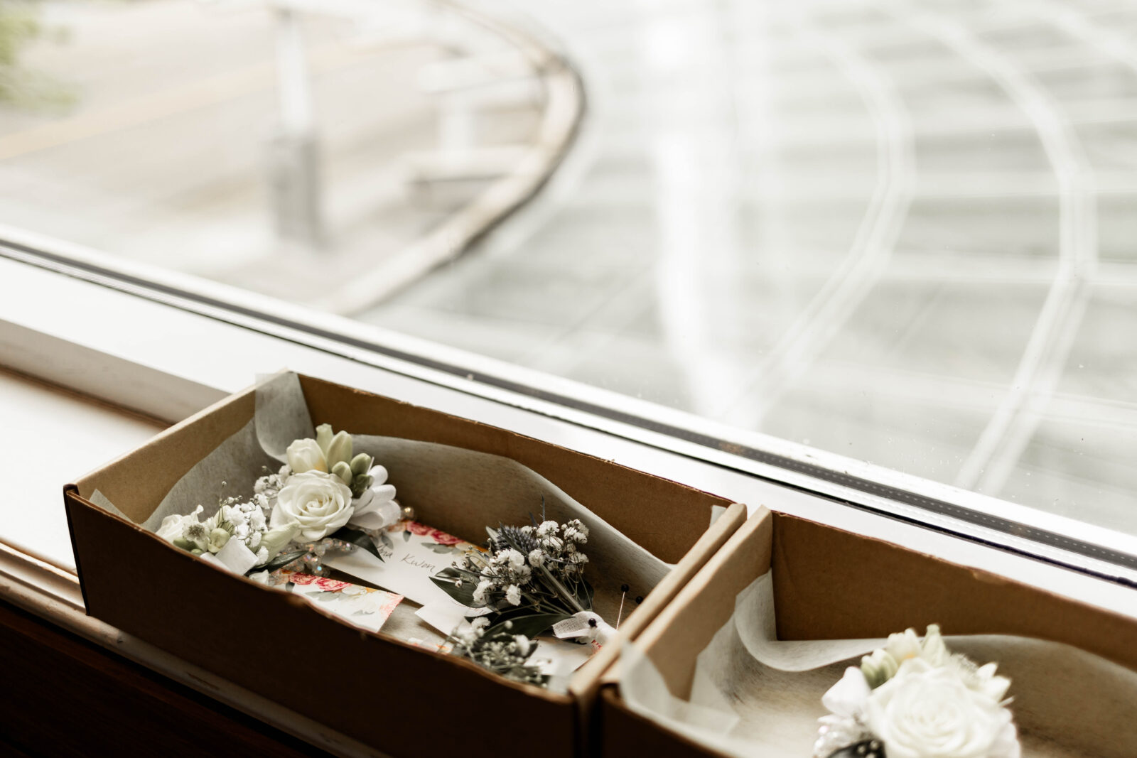 Downtown Vancouver Marriott Pinnacle Wedding - amandareedphotos.com