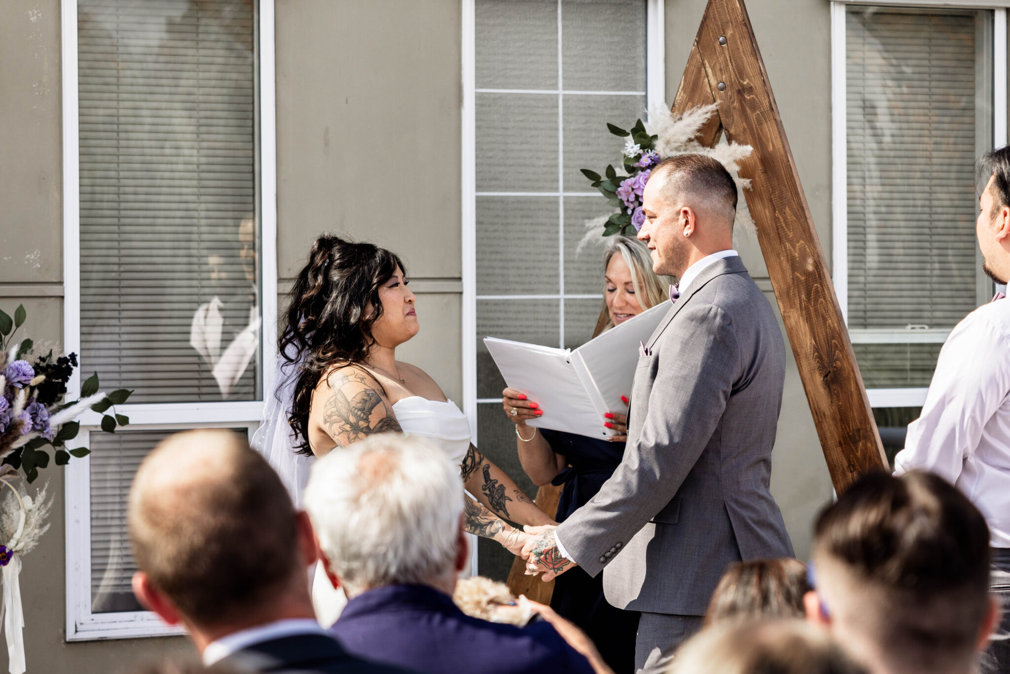 Modern Wedding in Victoria, BC - amandareedphotos.com
